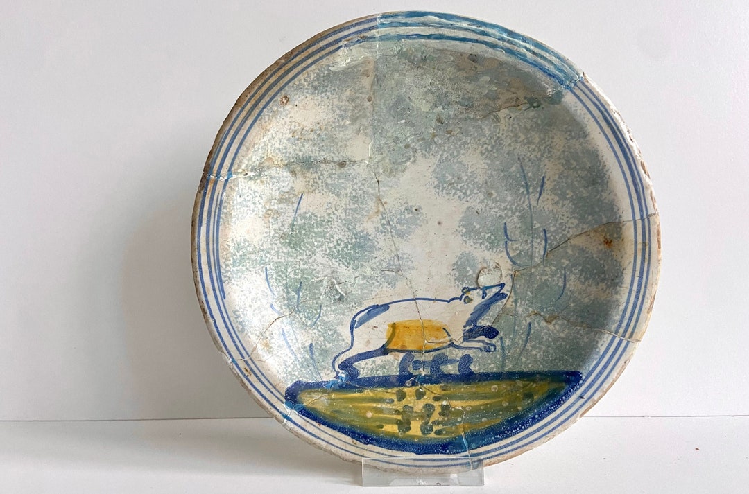 17th Century - Majolica - Plate - Bear - Archeological Arteact - Dutch ...