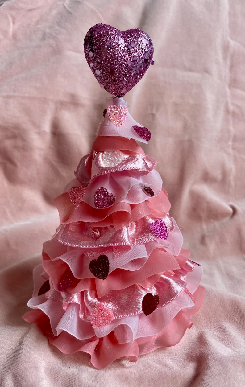 Valentine Party Hats (set of 4) - Etsy