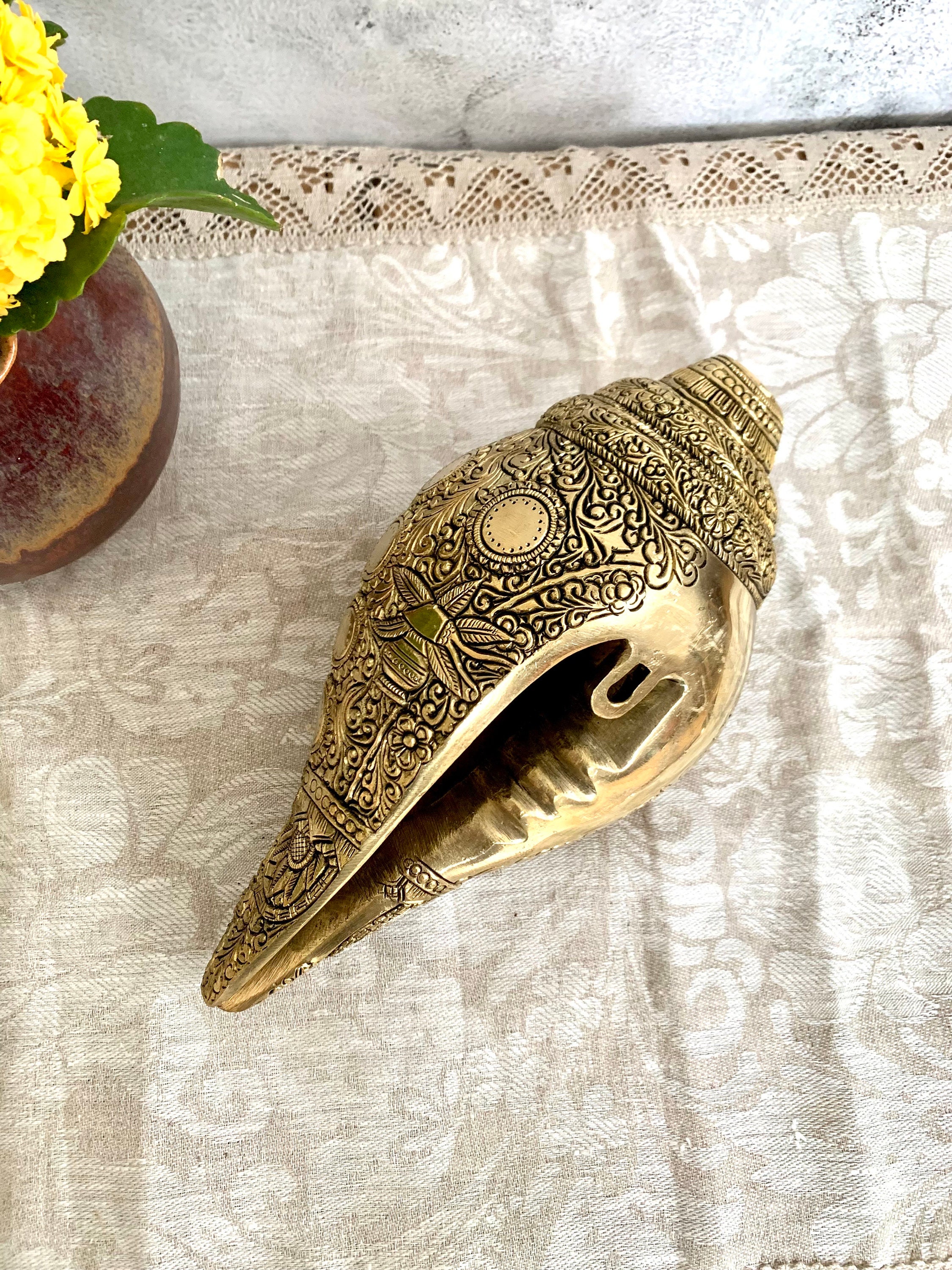 Brass Vishwaroopam Shanku Wall Hanging Sacred Emblem of Lord Vishnu ...