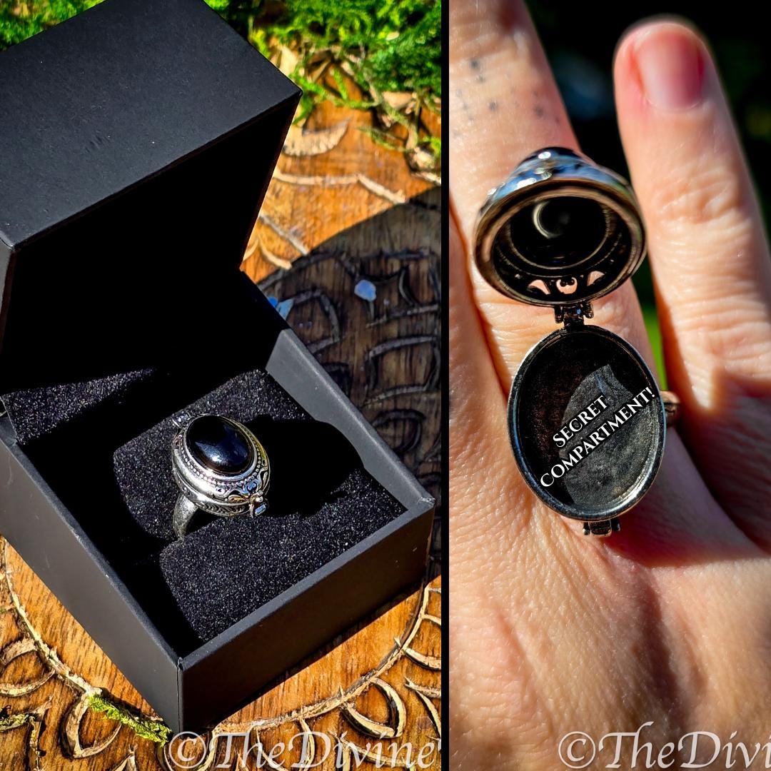 Obsidian Scrying Locket Ring • Vintage Secret Compartment Ring ...