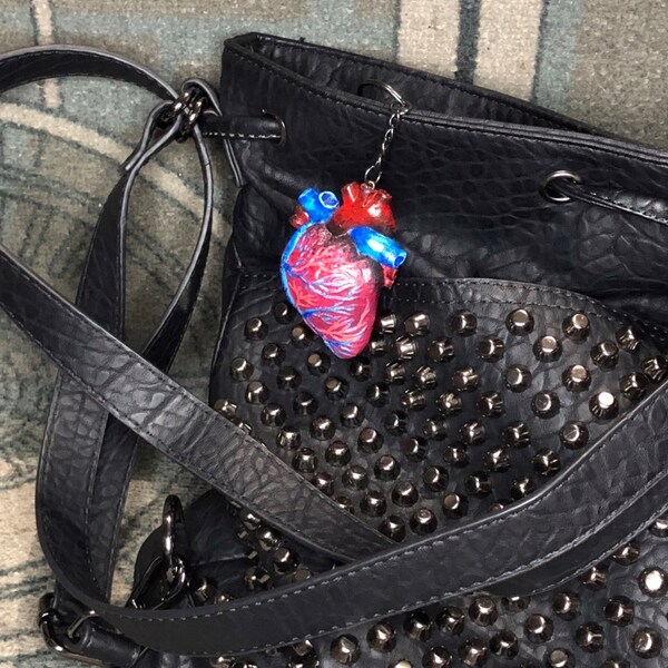 Crochet Anatomical Heart Keychain - Etsy