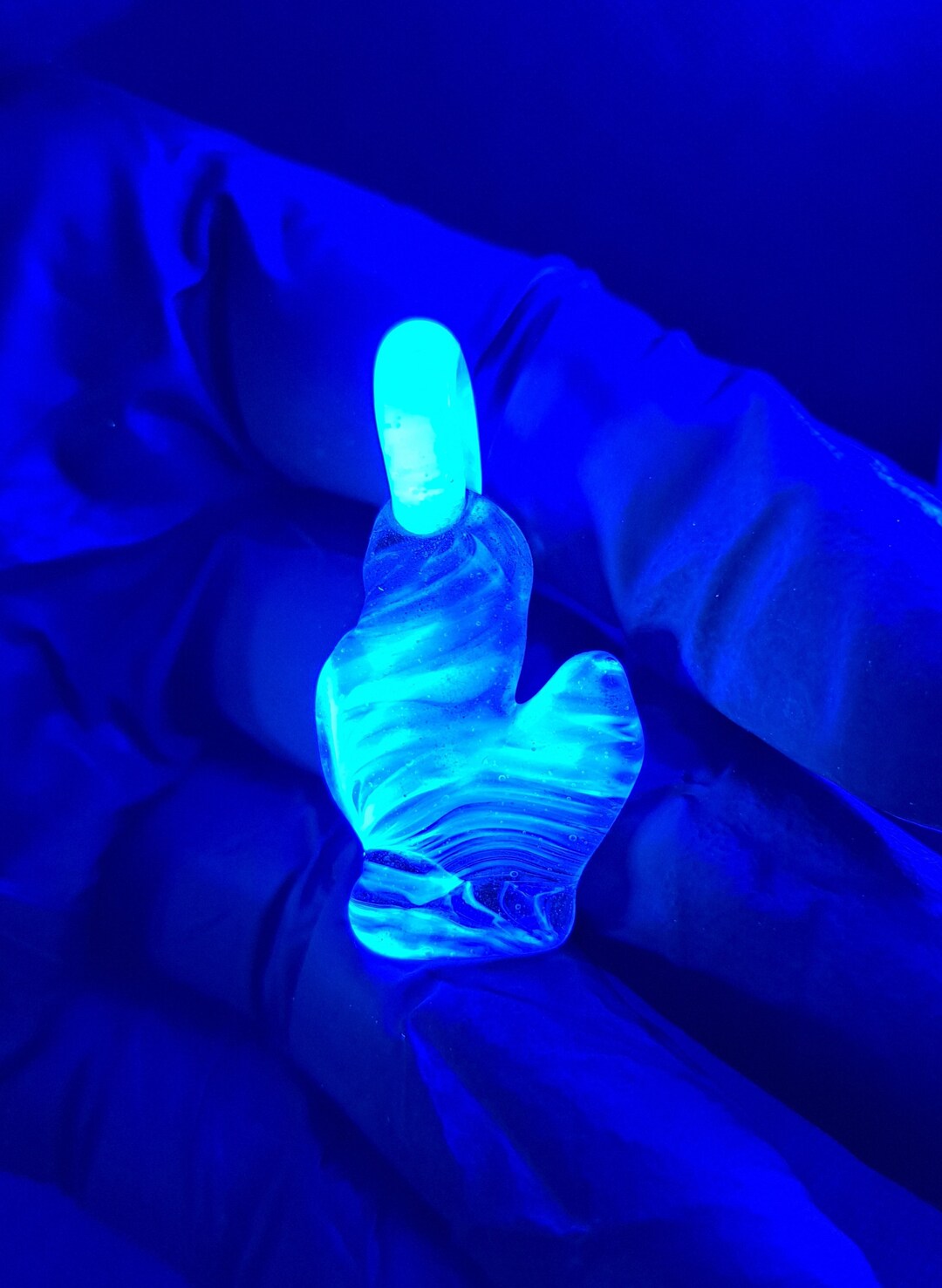 Hand Blown Glass Pendant Shape of Michigan UV Reactive - Etsy