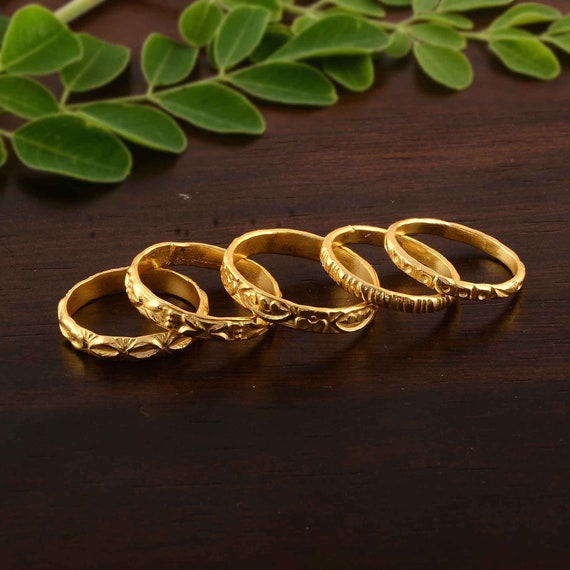 5 Piece Minimalist Gold Ring Set Simple Gold Stackable Rings Gold Ring Set Dainty Gold Ring Set Dainty Gold Stackable Rings Etsy