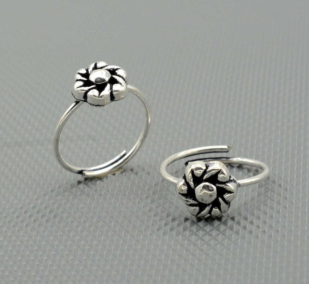 Gold and Silver Flower Toe Ring, Adjustable Size, Daisy Flower Toe Ring ...