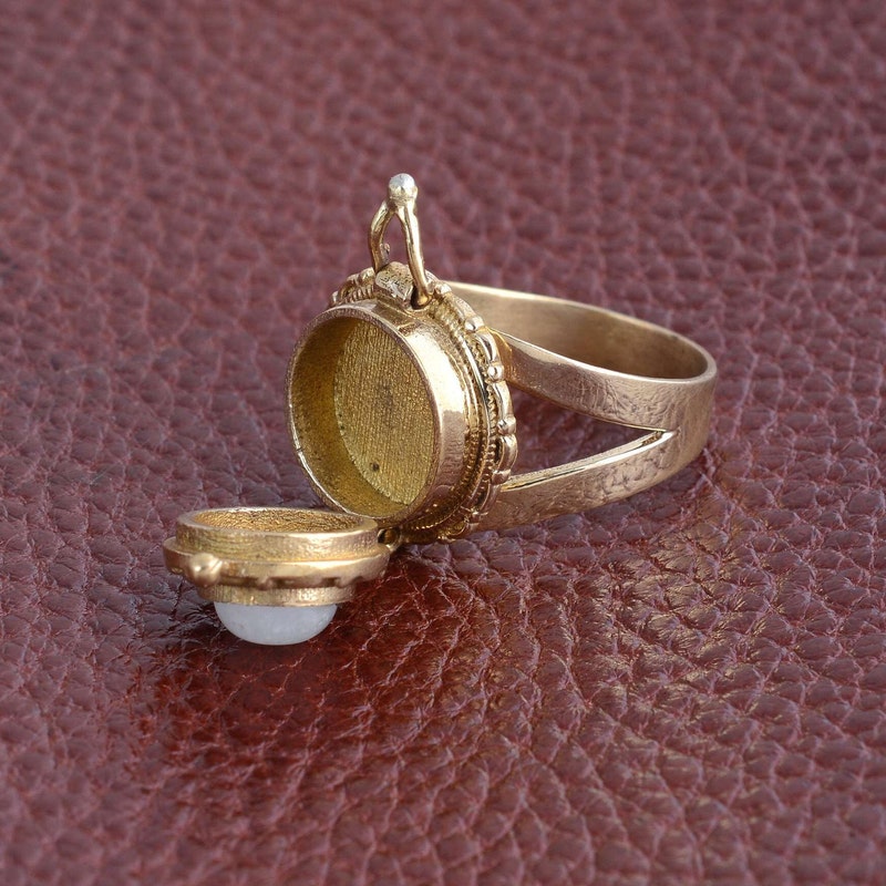 Poison Ring - Etsy