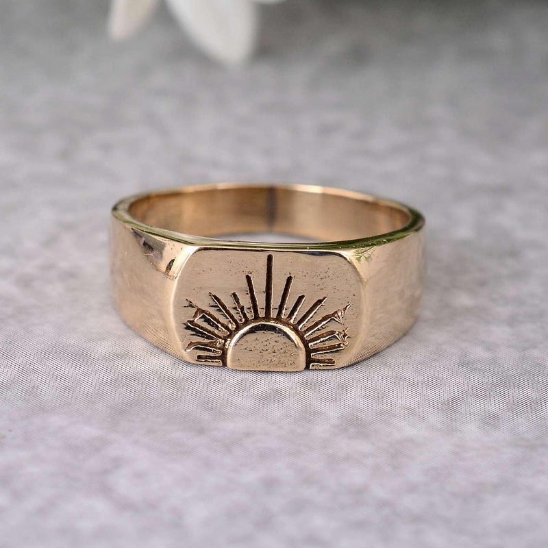 Sun Signet Ring - Etsy