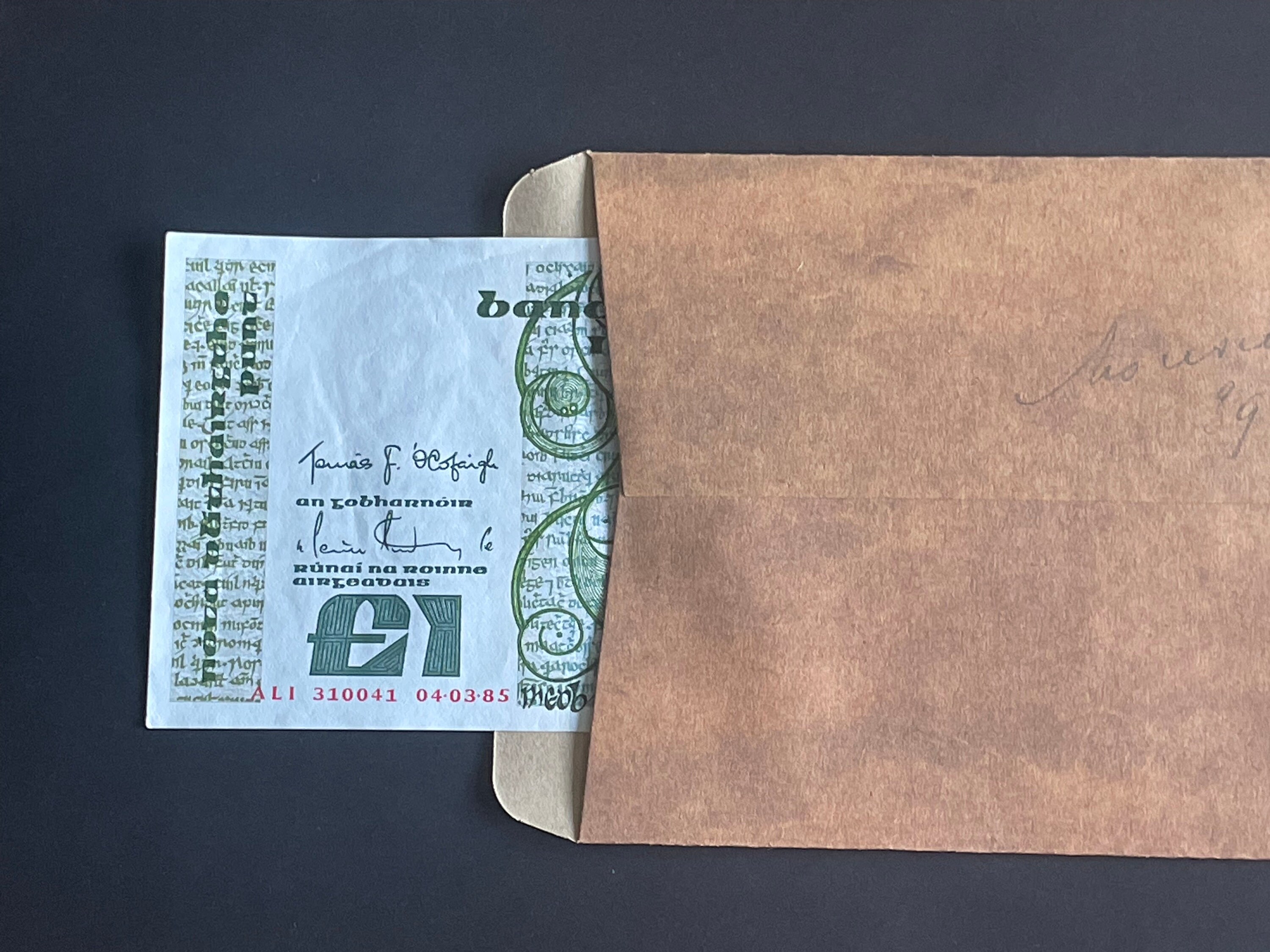 AUTHENTIC Irish Bank Notes Rare One Pound Vintage/antique Notes B ...