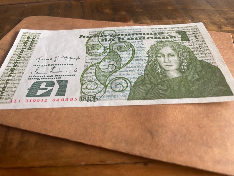 AUTHENTIC Irish Bank Notes Rare One Pound Vintage/antique Notes B ...