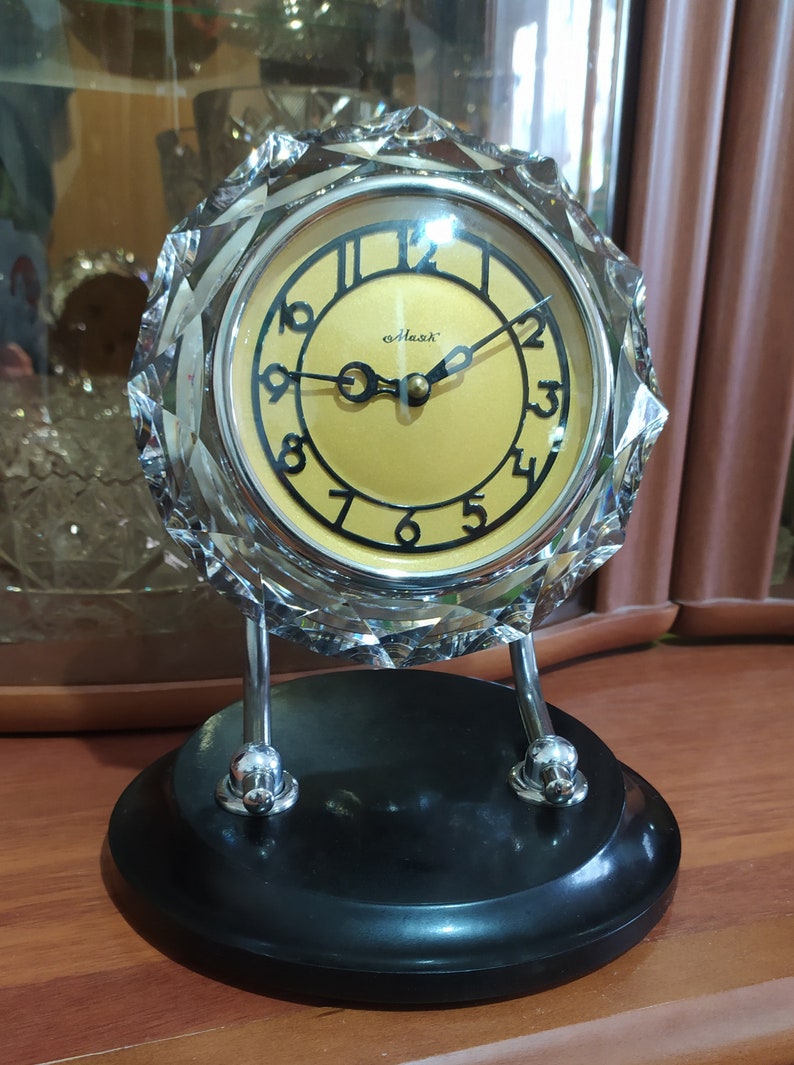 Majak crystal clock USSR Mayak Wind Up Clock Mechanical desk | Etsy