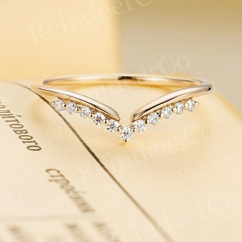 Gold Chevron Wedding Band - Etsy