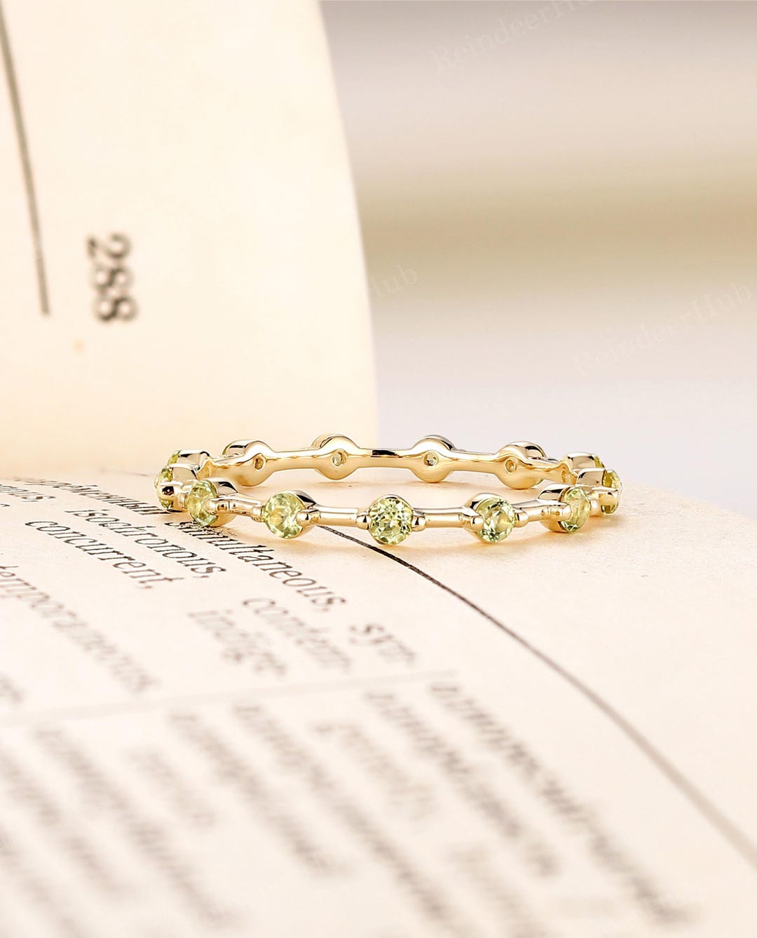 Round Cut Natural Peridot Ring,minimalist Full Eternity Ring,vintage ...