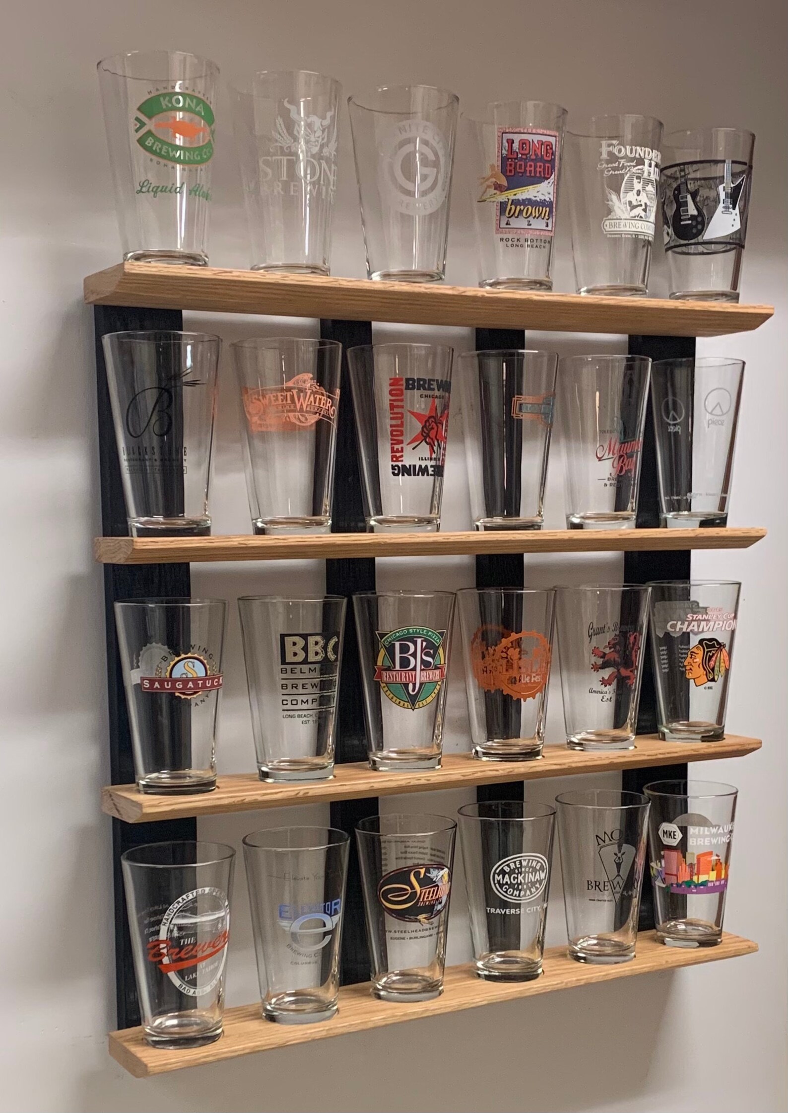 Pint Beer Glass24 Display Natural/black Oak - Etsy