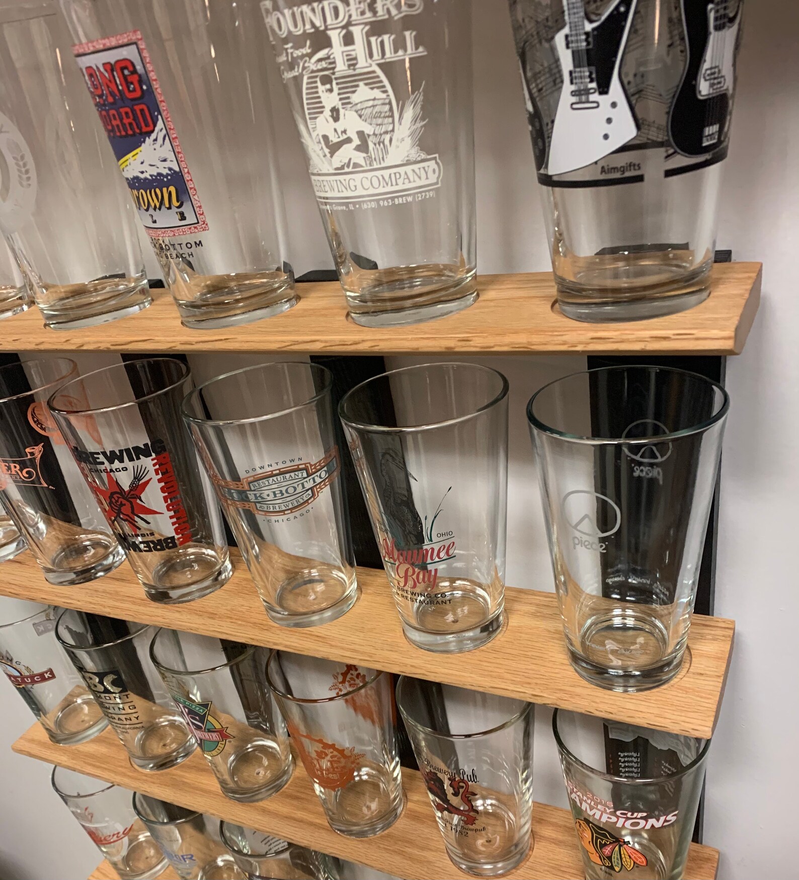 Pint Beer Glass24 Display Natural/black Oak - Etsy