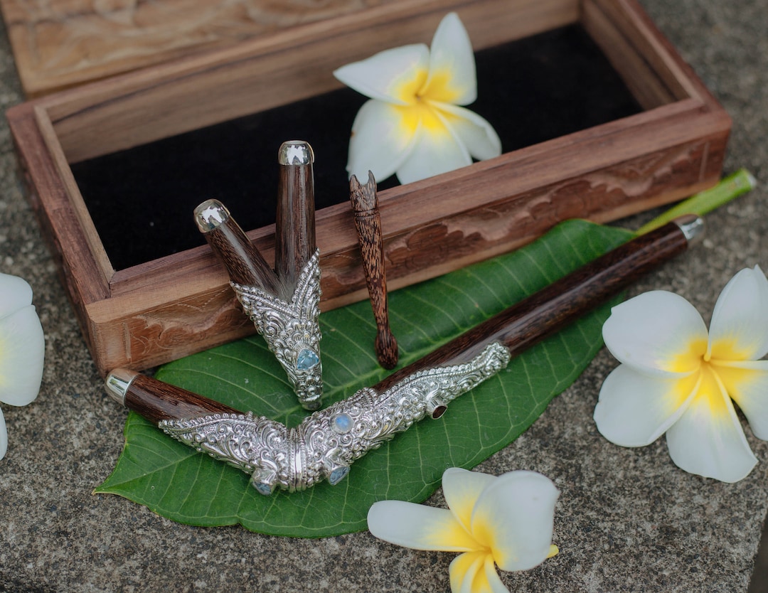 Kuripe and Tepi Pipe, Silver Tatahan Balinese Ornament, Blue Topaz ...