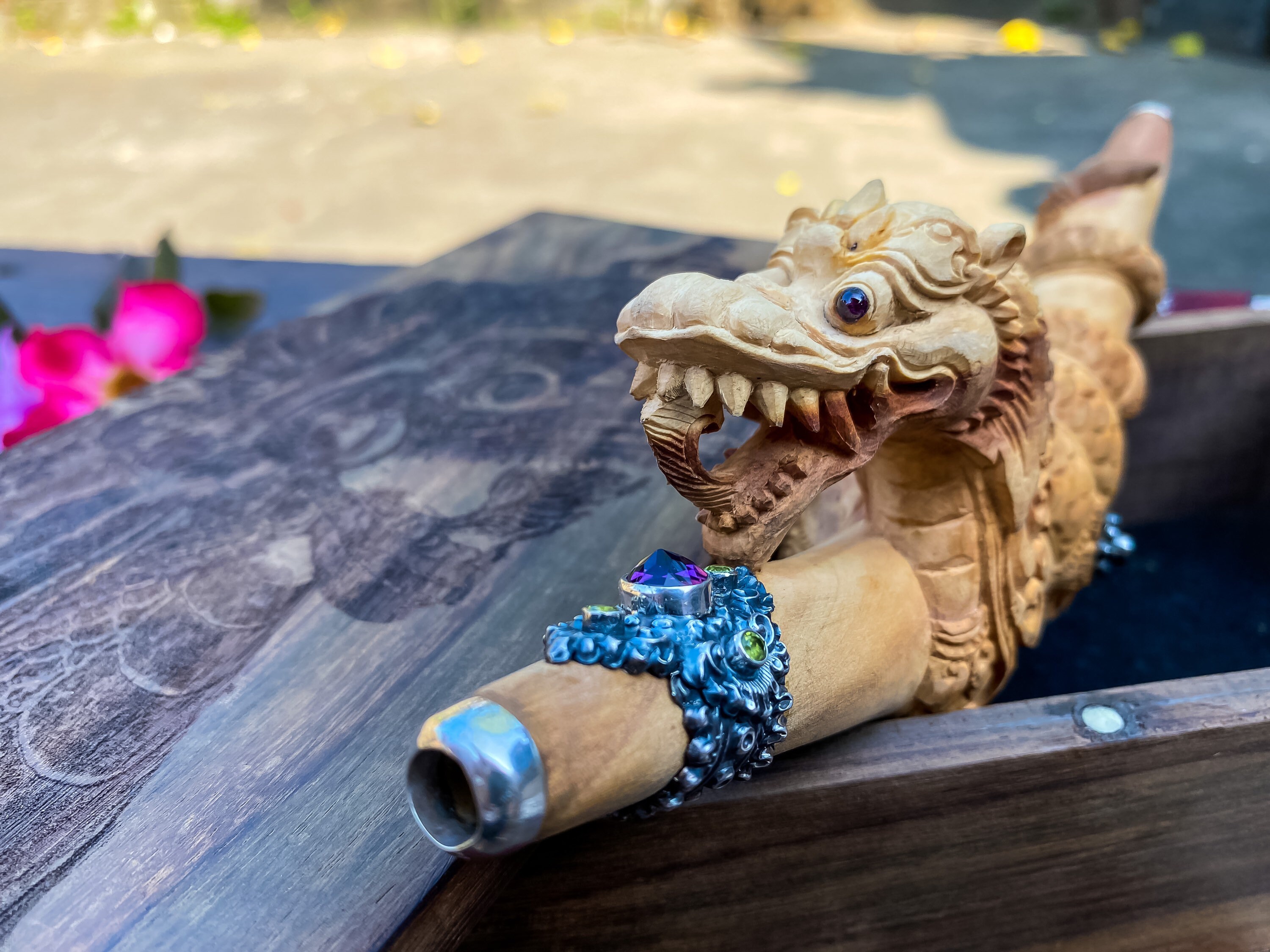Ceremonial “Balinese Dragon” Tepi pipe Amethyst, Silver, single block ...