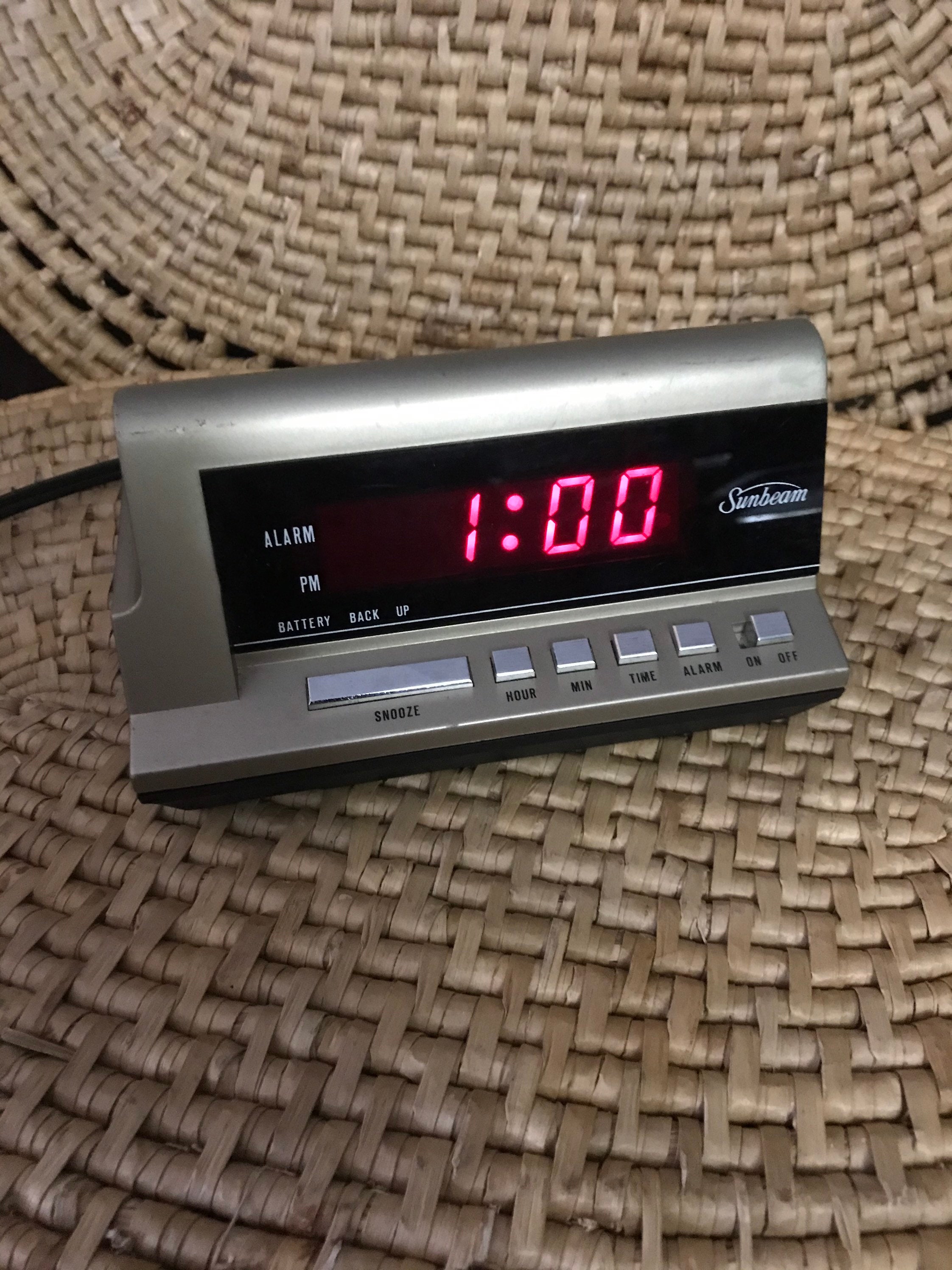 Sunbeam Clock for sale | Only 3 left at -60%