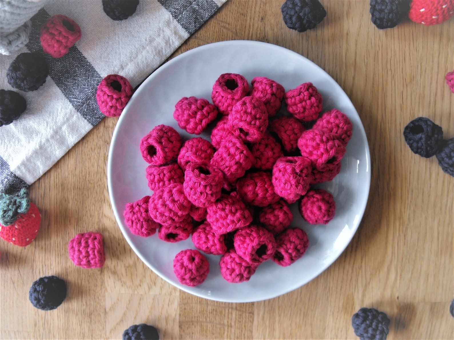 30pcs in Box Raspberries Blackberries Crochet Fruits - Etsy