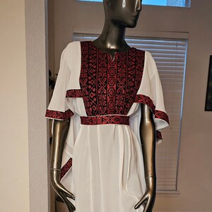 Modern Traditional Embroidered Palestinian Jordanian White Dress Thobe ...