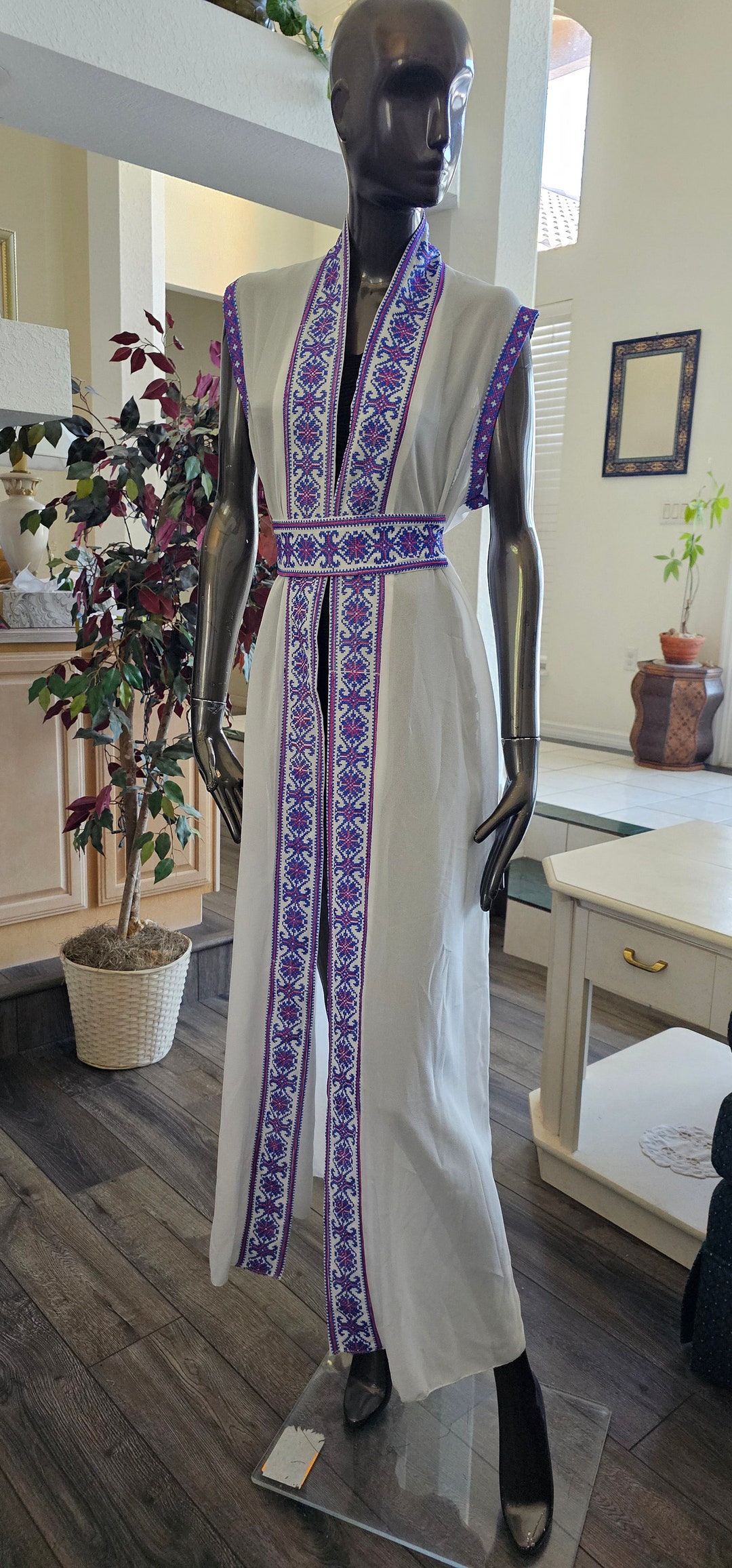 Palestinian Jordanian Sleeveless White Chiffon Abaya, Bisht, Kaftan ...
