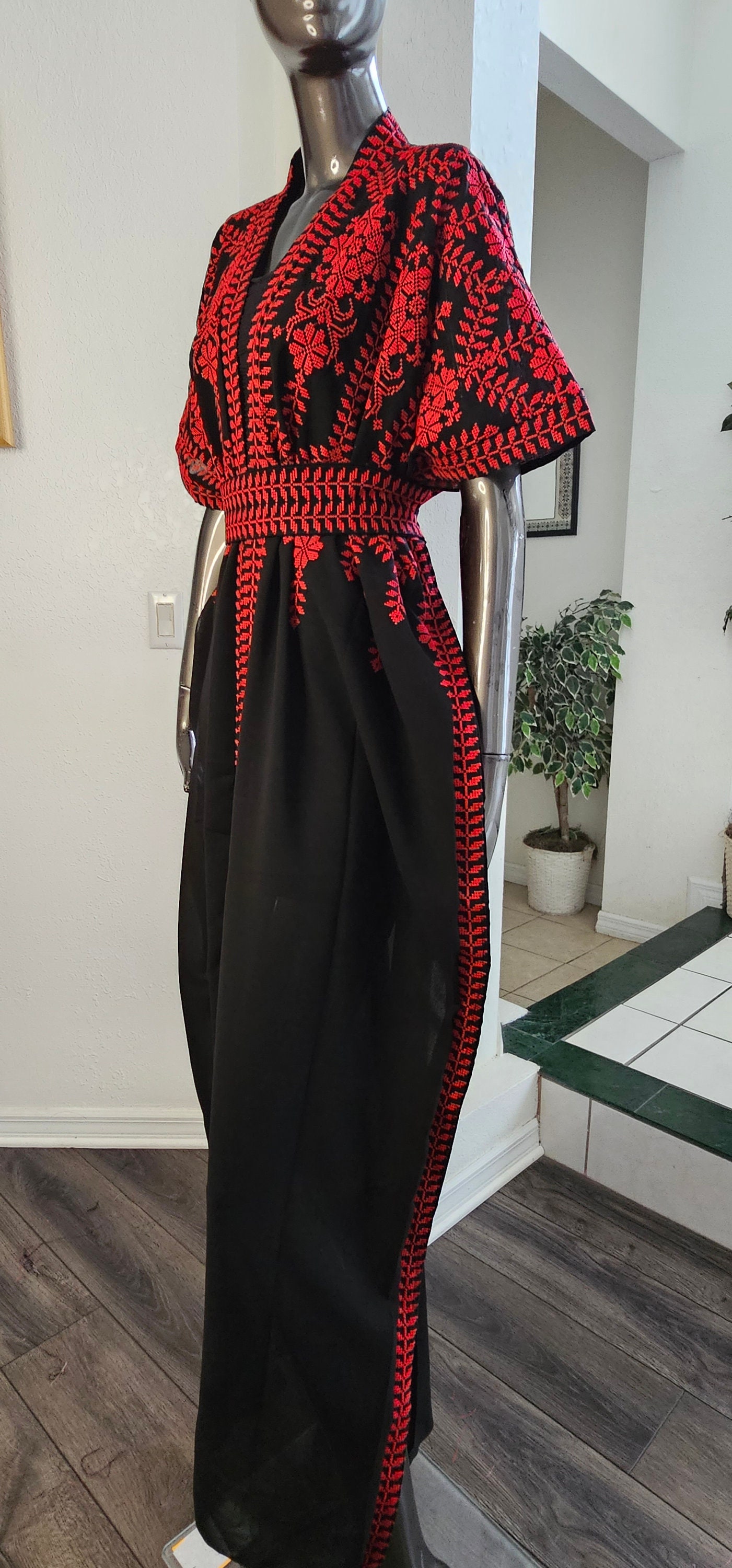 Traditional Modern Palestinian Jordanian Black Embroidered Tatreez ...