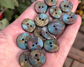 MUD BUTTONS