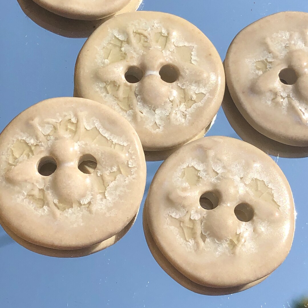 Ivory Crackle Glaze Bee Porcelain Artisan Buttons-pottery Buttons-bee ...