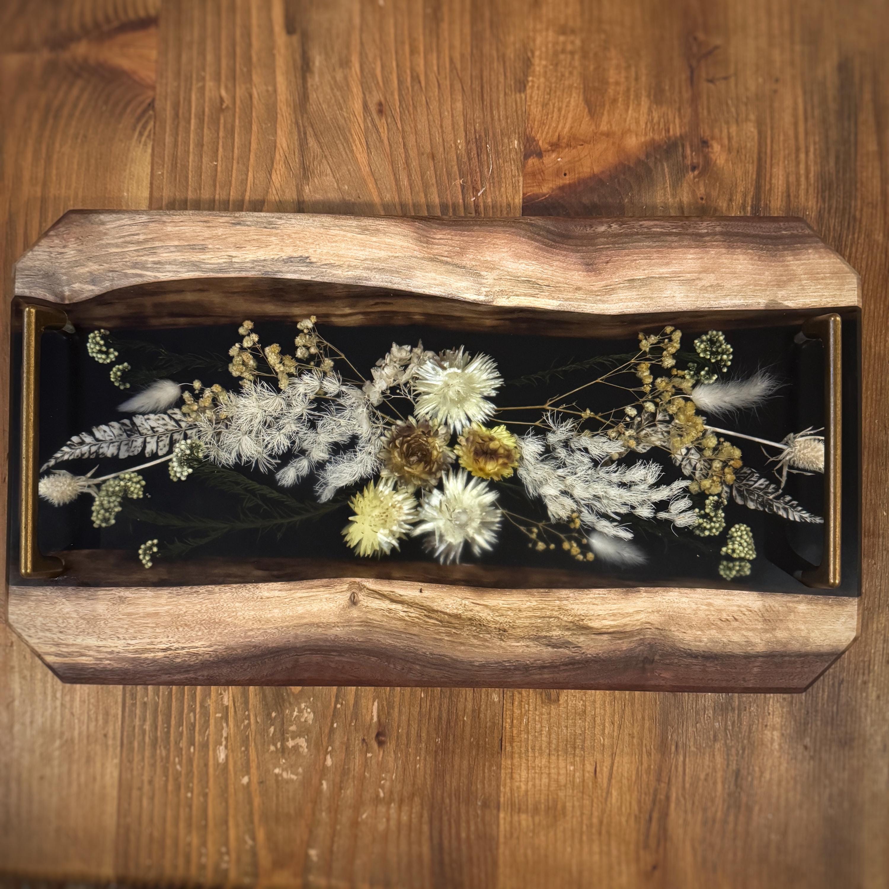 Thick Walnut & Epoxy Tray With Dried Flowers - Etsy