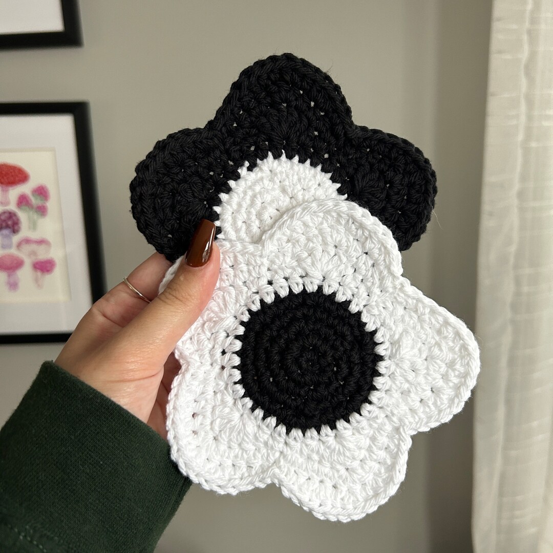 Black and White Flower Coasters Cotton Coasters, Drink Ware, Kitchen ...