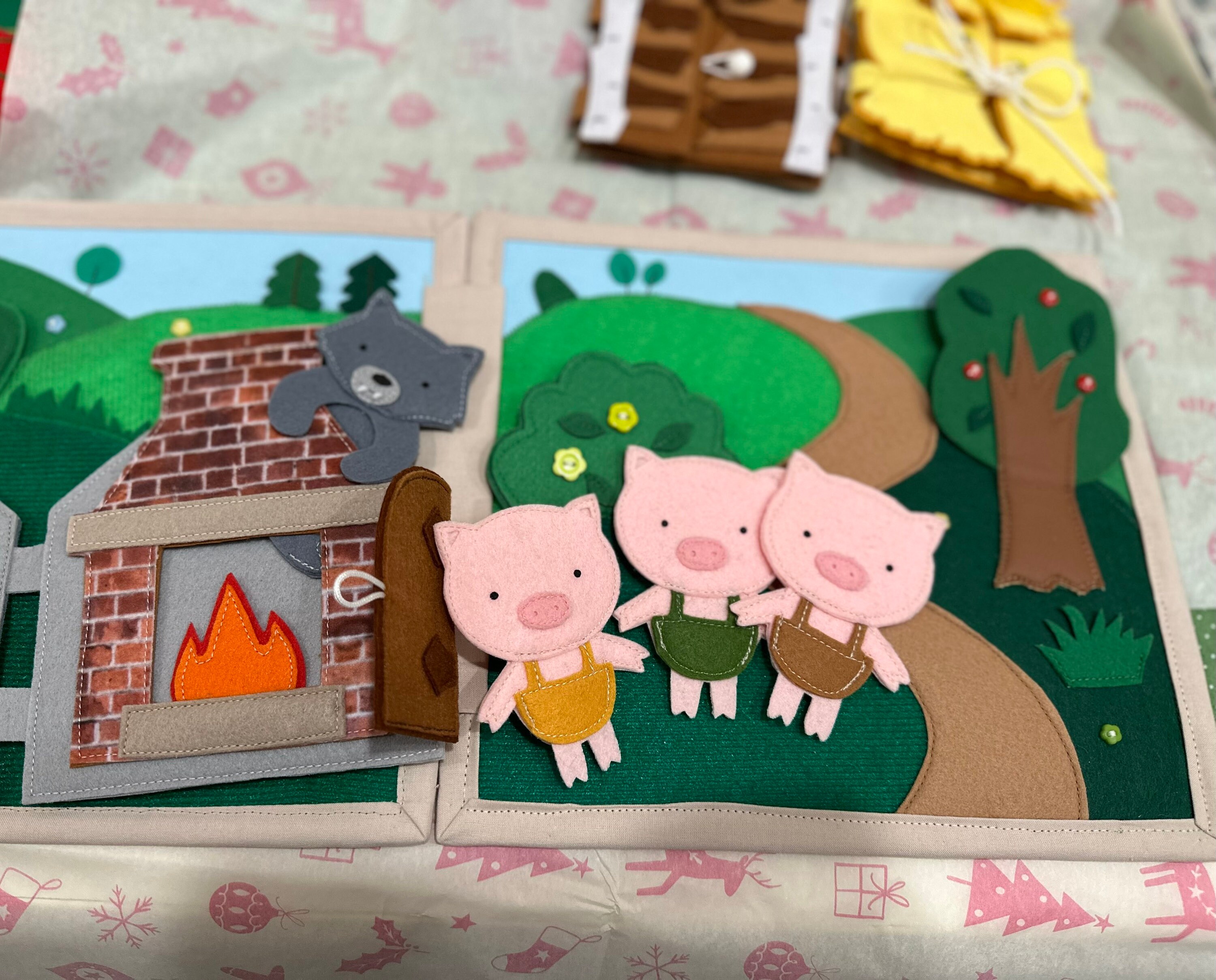 Three Little Pigs, Puppet Show, Finger Puppets, Gift for Children - Etsy