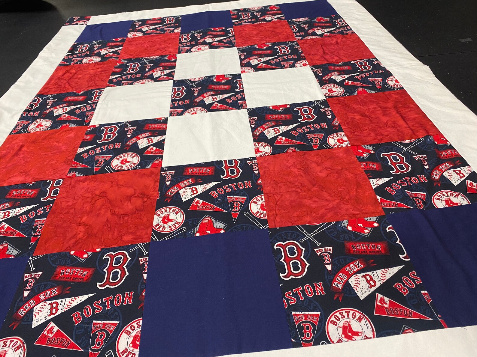 Sports Quilts—boston Red Sox, NY Yankees, Buffalo Bills, Tampa Bay ...