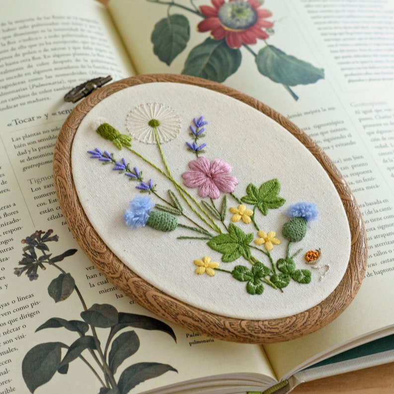 Botanical Embroidery Pattern & Video Tutorial Wildflowers and - Etsy