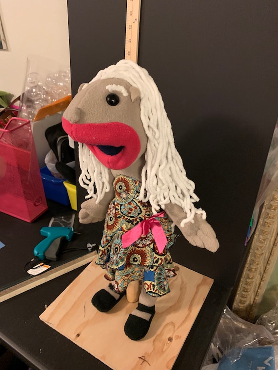 Lipstick Hand Puppets