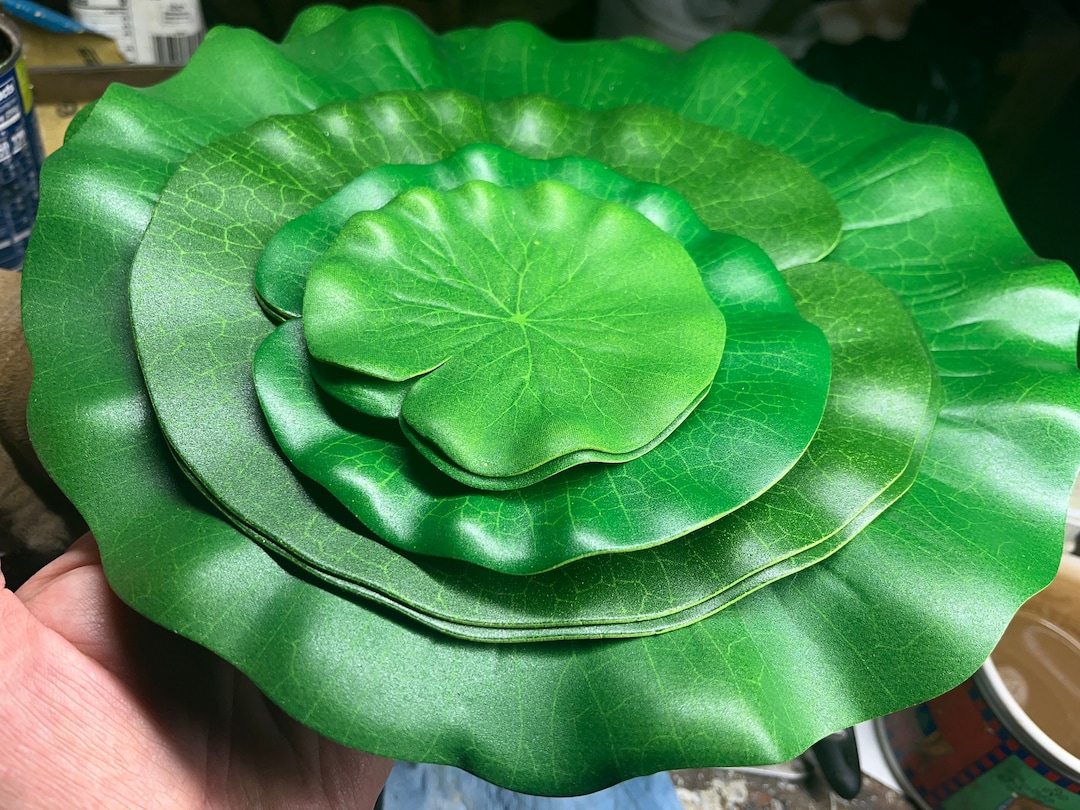 Set of 12 Lily Pad Floating Artificial Pond Decoration Frog Green ...