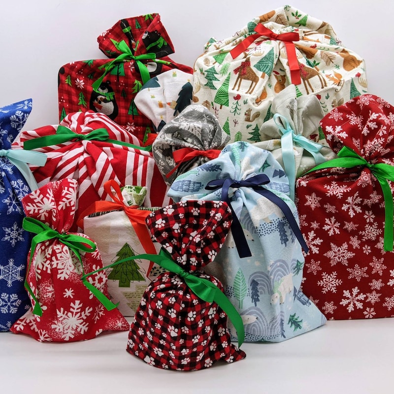 Reusable Gift Bags Christmas Set - 60+ Gift Ideas for 2025