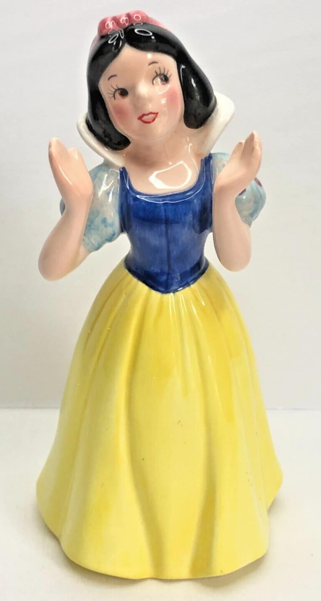 Vintage Walt Disney Snow White Ceramic Figurine Malaysia Porcelain No ...