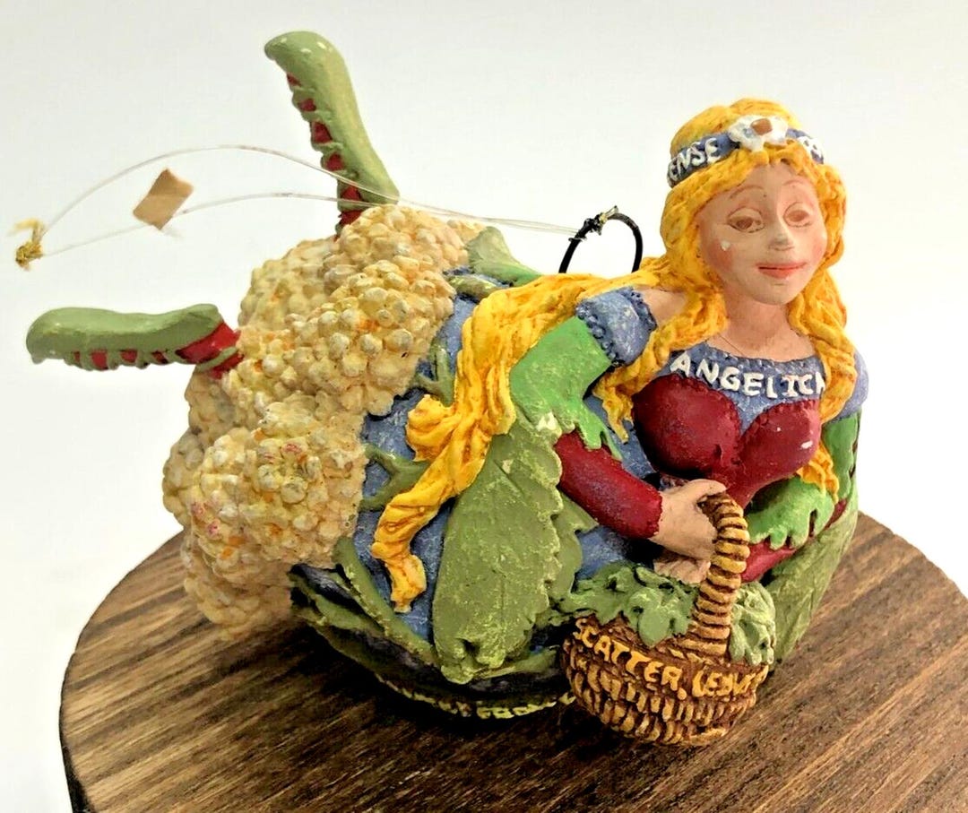 Angelica Archangelica Botanical Medicinal Herb Plant Woman Ornament ...
