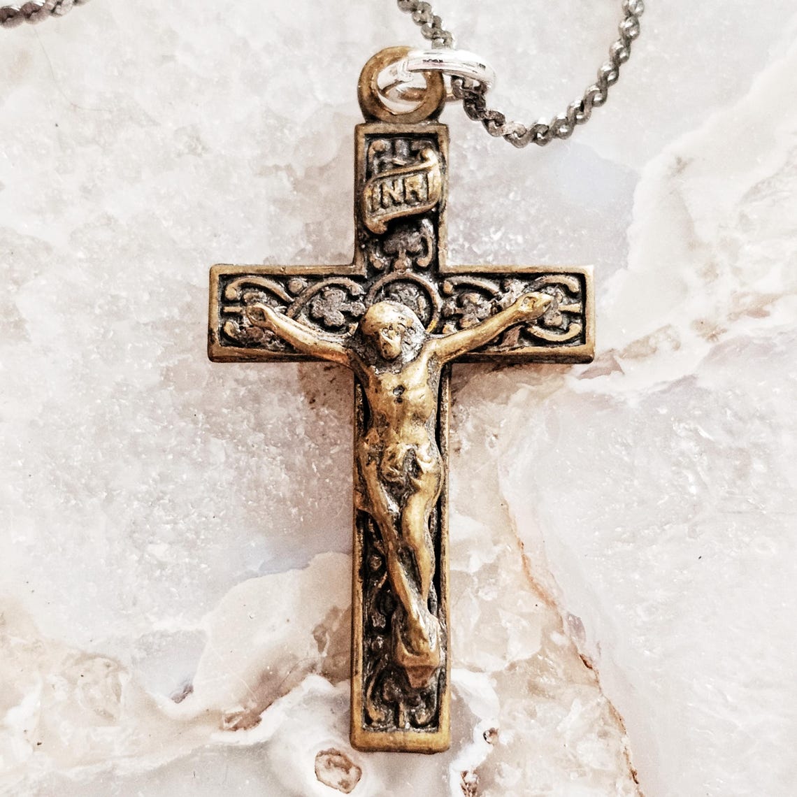 Vintage Bronze 3 Leaf Clover Crucifix Cross Necklace - Etsy