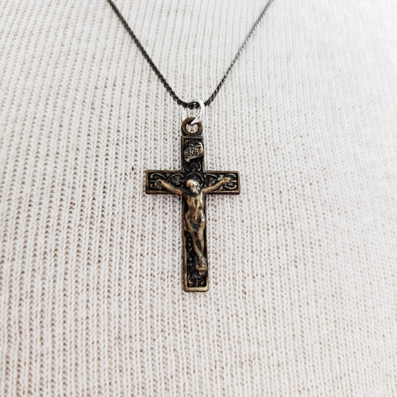 Vintage Bronze 3 Leaf Clover Crucifix Cross Necklace - Etsy