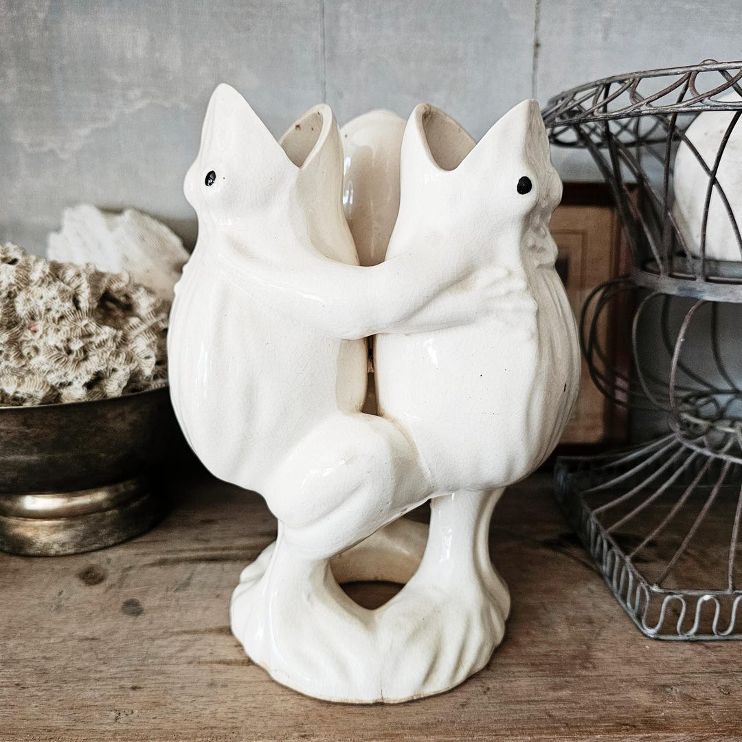 VINTAGE | Japan Ceramic Three Dancing Frog Vase - Etsy