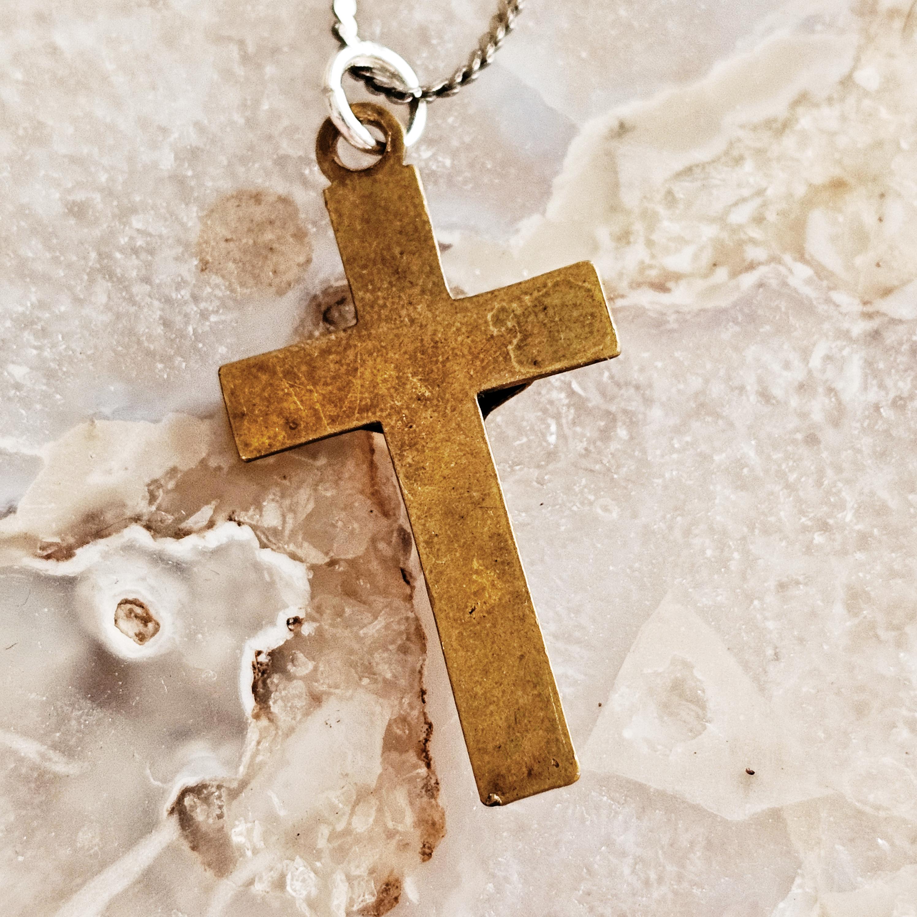 Vintage Bronze 3 Leaf Clover Crucifix Cross Necklace - Etsy