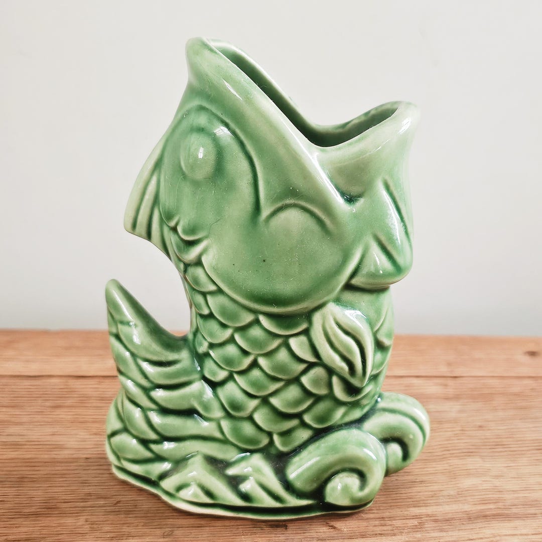 Shawnee Emerald Green Fish Vase Pottery USA Vtg Retro - Etsy