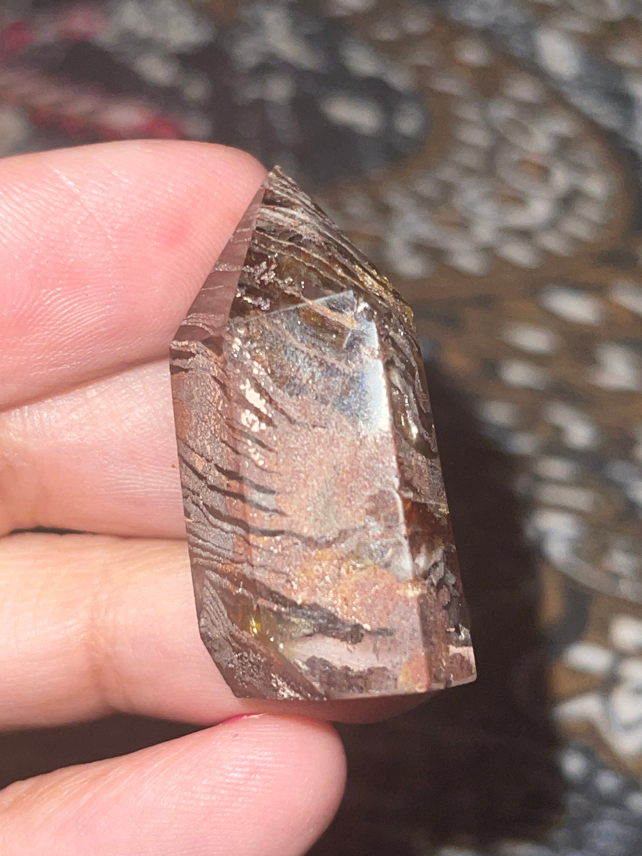 Thousand Layer Point, Lodolite in Quartz, Thousand Layer Crystal ...