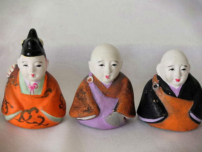 Vintage Set of 5 Japanese Figures Mini Dolls Ceramic With Ancient ...