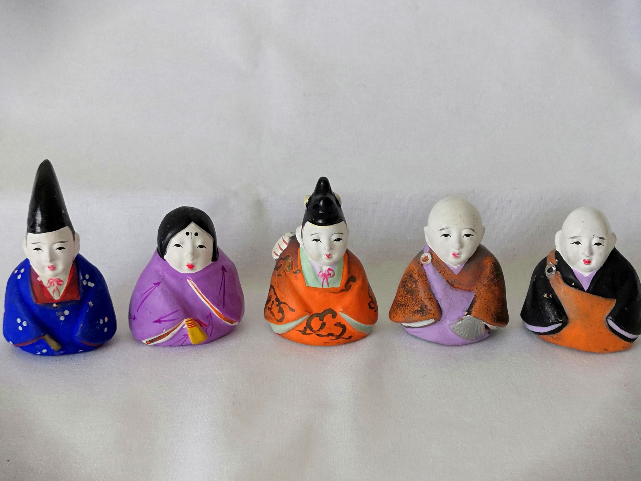 Vintage Set of 5 Japanese Figures Mini Dolls Ceramic With Ancient ...