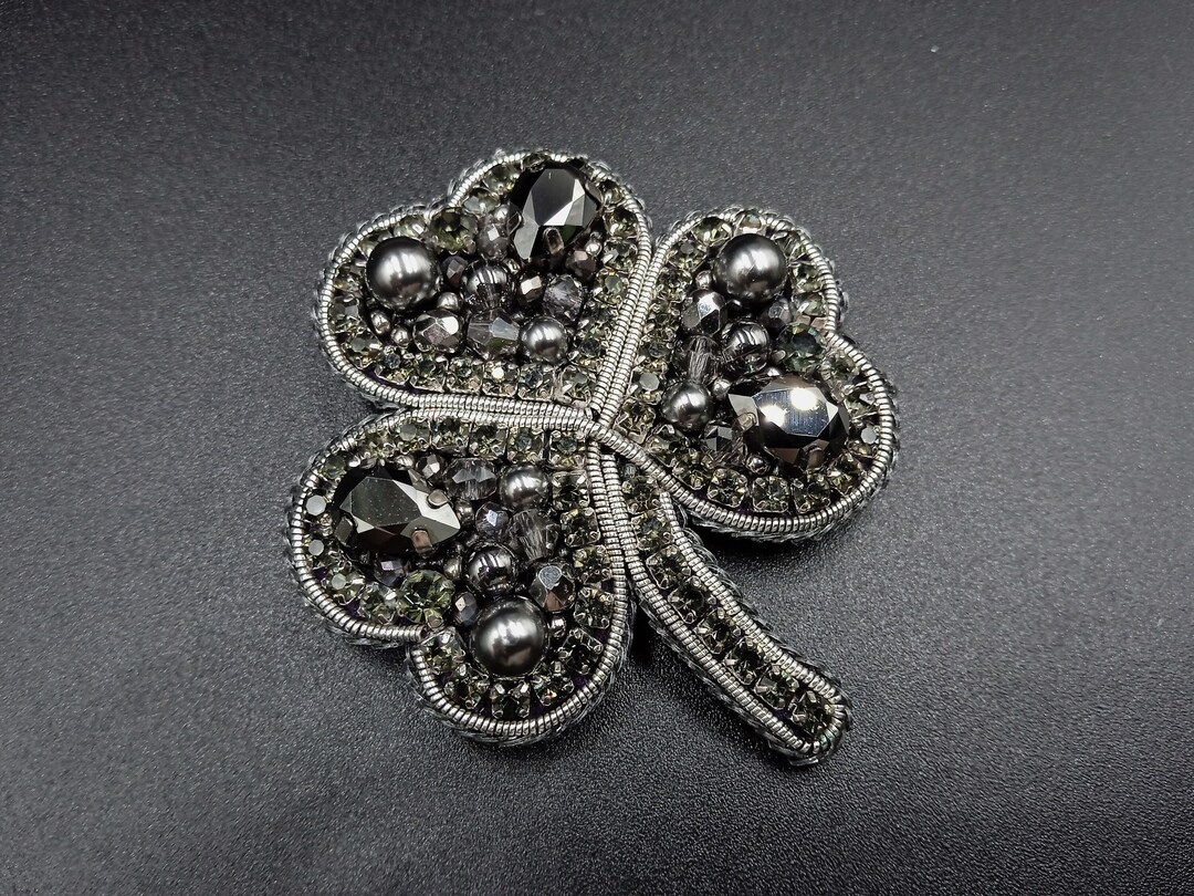 Black Onyx Goth Shamrock Brooch Clover Pin Clip on Coat Jacket Gift for ...