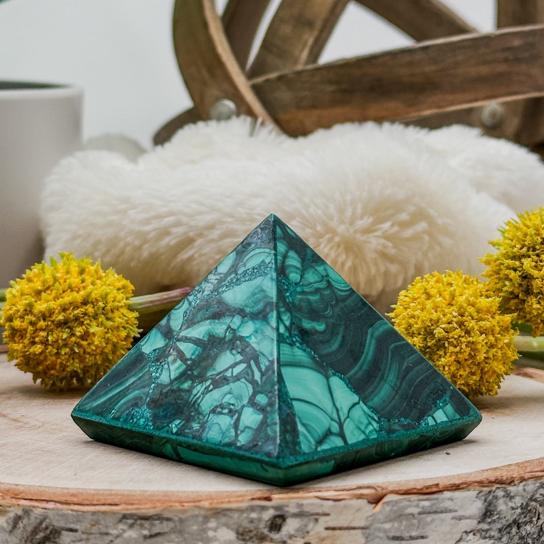 Malachite Pyramid Crystal Handcrafted Green Gemstone Polished Malachite ...