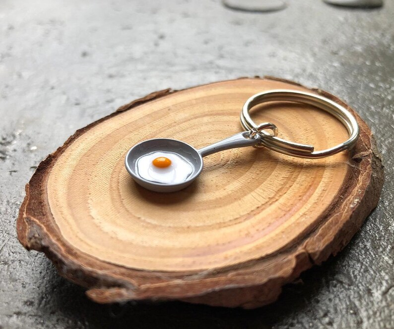 Fried Egg and Frying Pan Key-ring | 3D | Breakfast | Brunch | Food ...