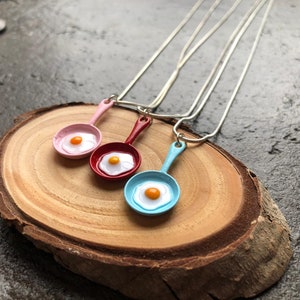 Fried Egg and Frying Pan Necklace | 3D | Breakfast | Brunch | Colourful ...