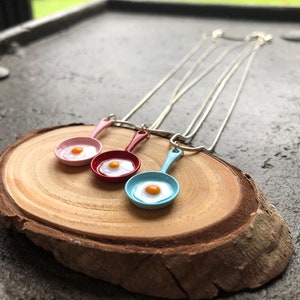 Fried Egg and Frying Pan Necklace | 3D | Breakfast | Brunch | Colourful ...