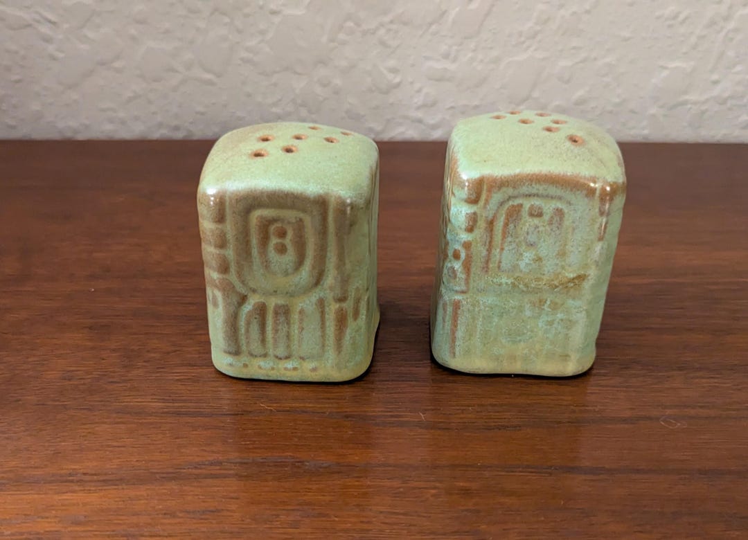 Vintage Frankoma Mayan Aztec Salt and Pepper Shakers - Etsy